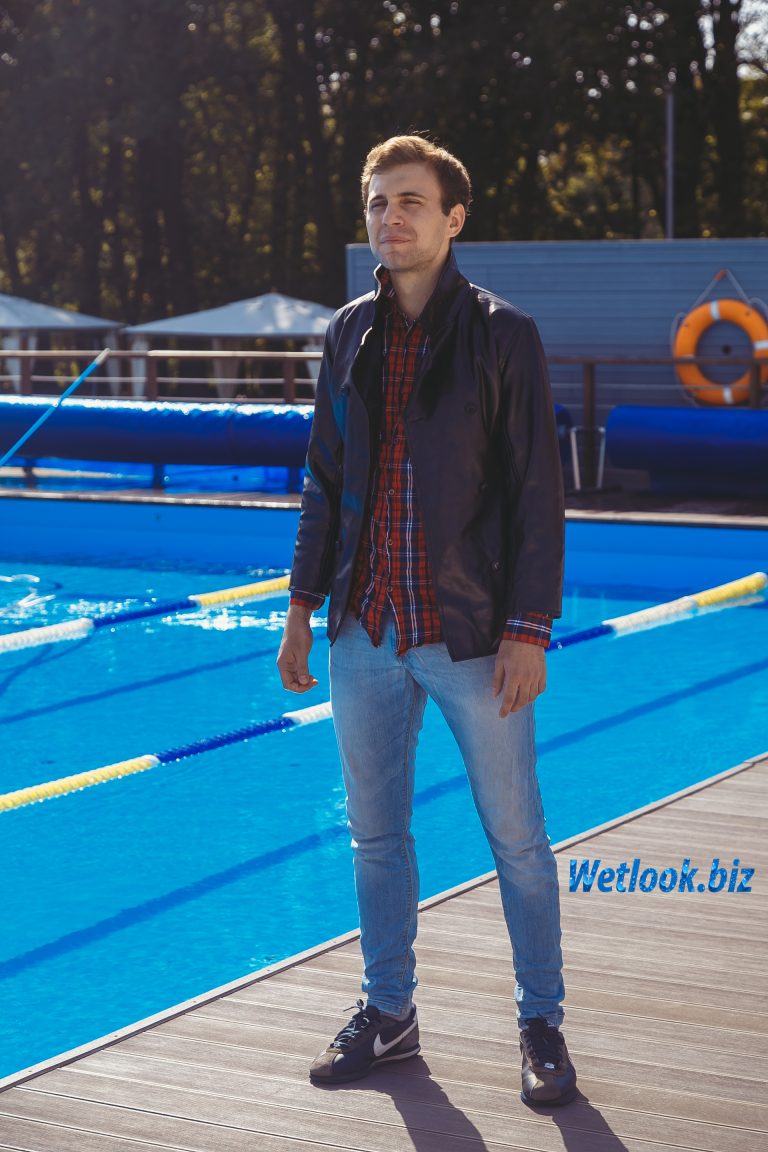 Wetlook men Andrew set1 in pool Photo and Video - WetLook.Biz