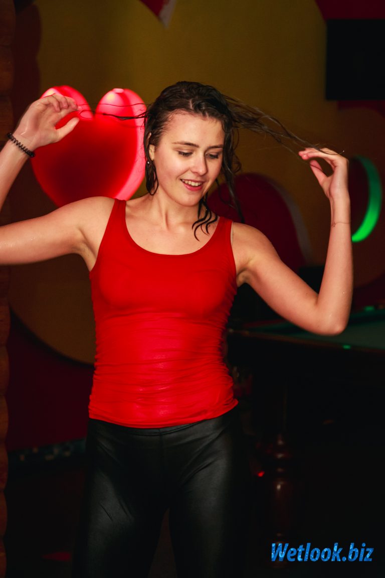 Wetlook girl Vera set 2/2019 Photo and Video - WetLook.Biz