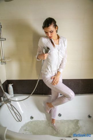 Wetlook girl Mandy Set 3/2023 Photo & Video - WetLook.Biz